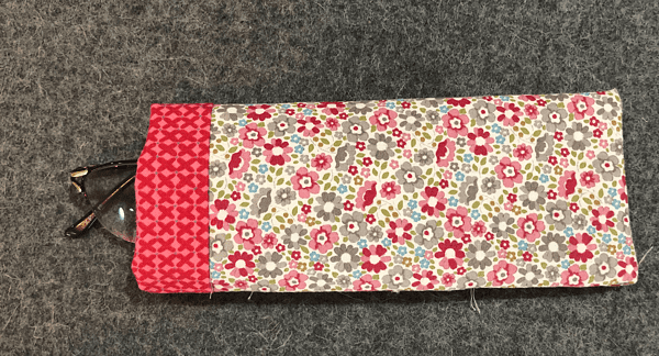 Easy Eyeglasses case pattern with PDF tutorial - Nana Sews