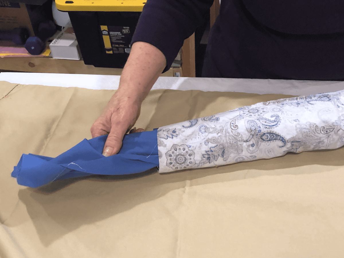 How to Sew a Pillowcase Using the Easy Burrito Method in 30 Minutes ...