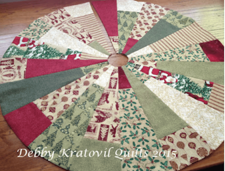 15 Beautiful Christmas Tree Skirt patterns - Nana Sews