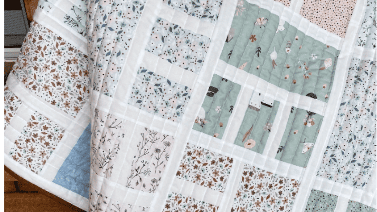 Easy Fat Quarters Quilt Patterns - Nana Sews