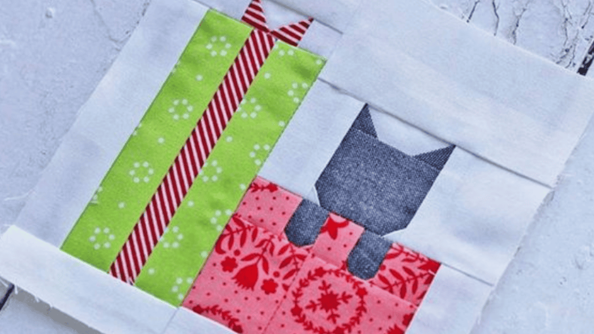 10 Christmas Quilt Blocks - Nana Sews
