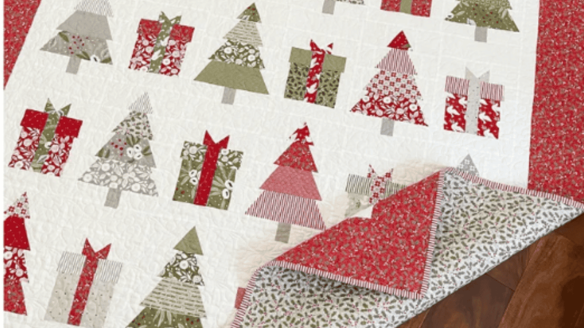 10 Easy Christmas Quilt Patterns - Nana Sews