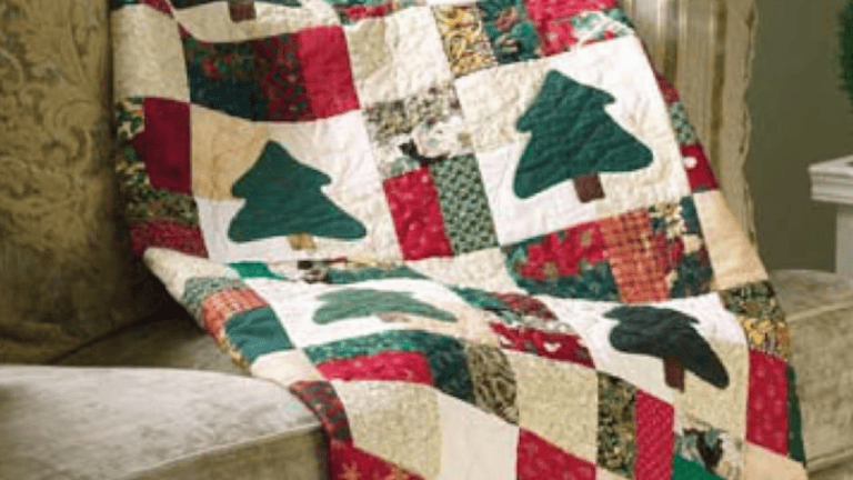10 Easy Christmas Quilt Patterns - Nana Sews