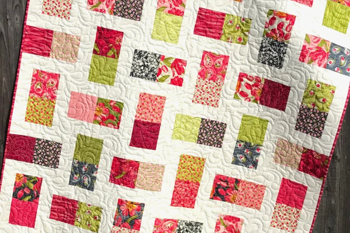 10 Easy Charm Pack Quilt Patterns - Nana Sews